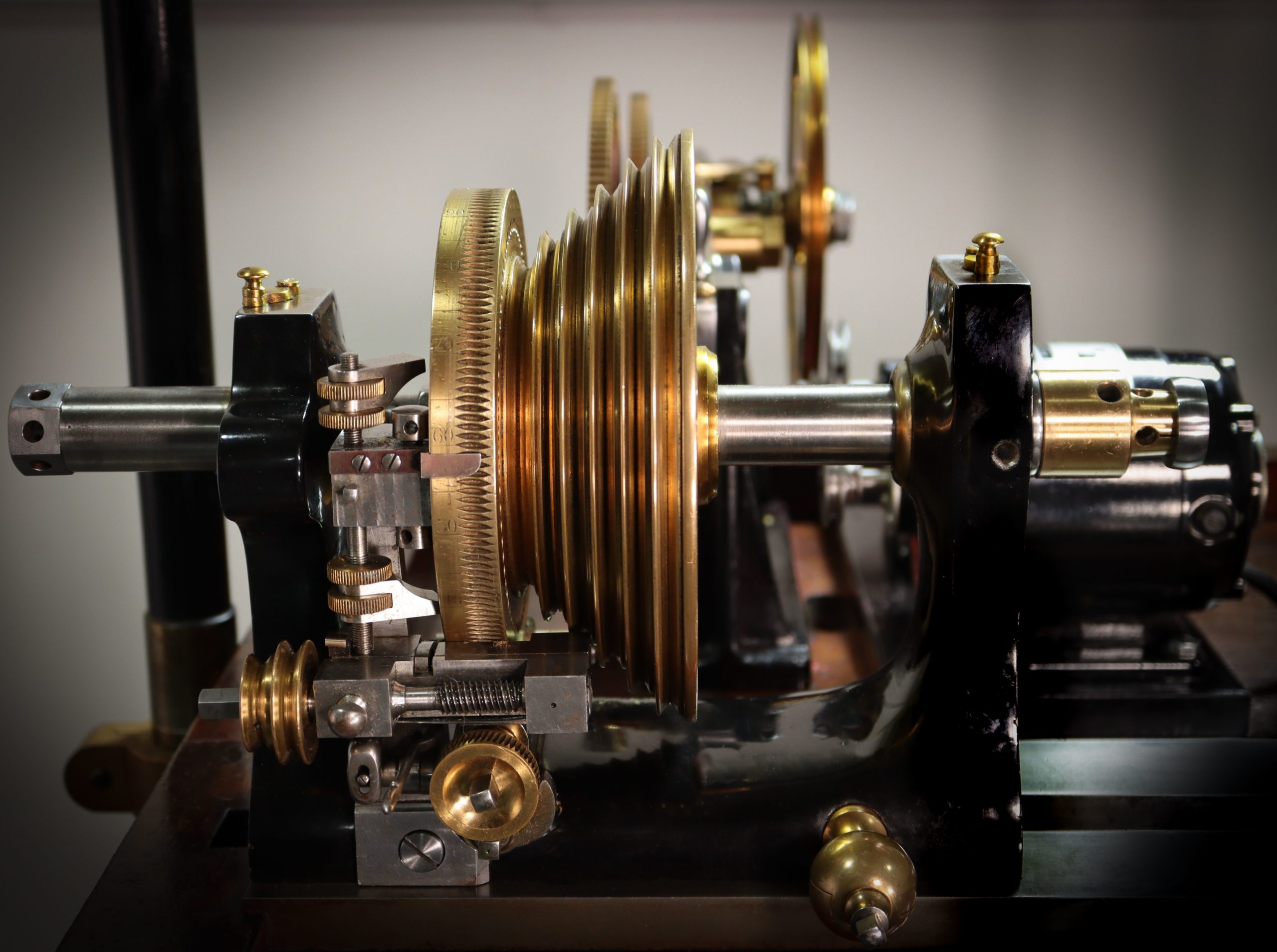 Automatic Driving Device - Plumier